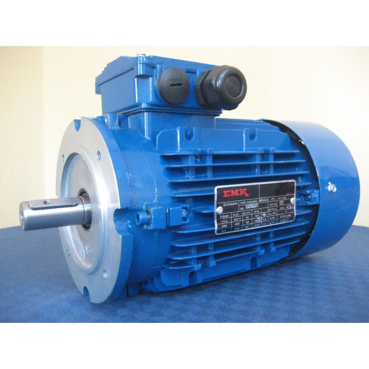 EMK Elektromotor Drehstrom 0,37kW 3000/min Welle 14mm 71 B14(140mm Fl ...